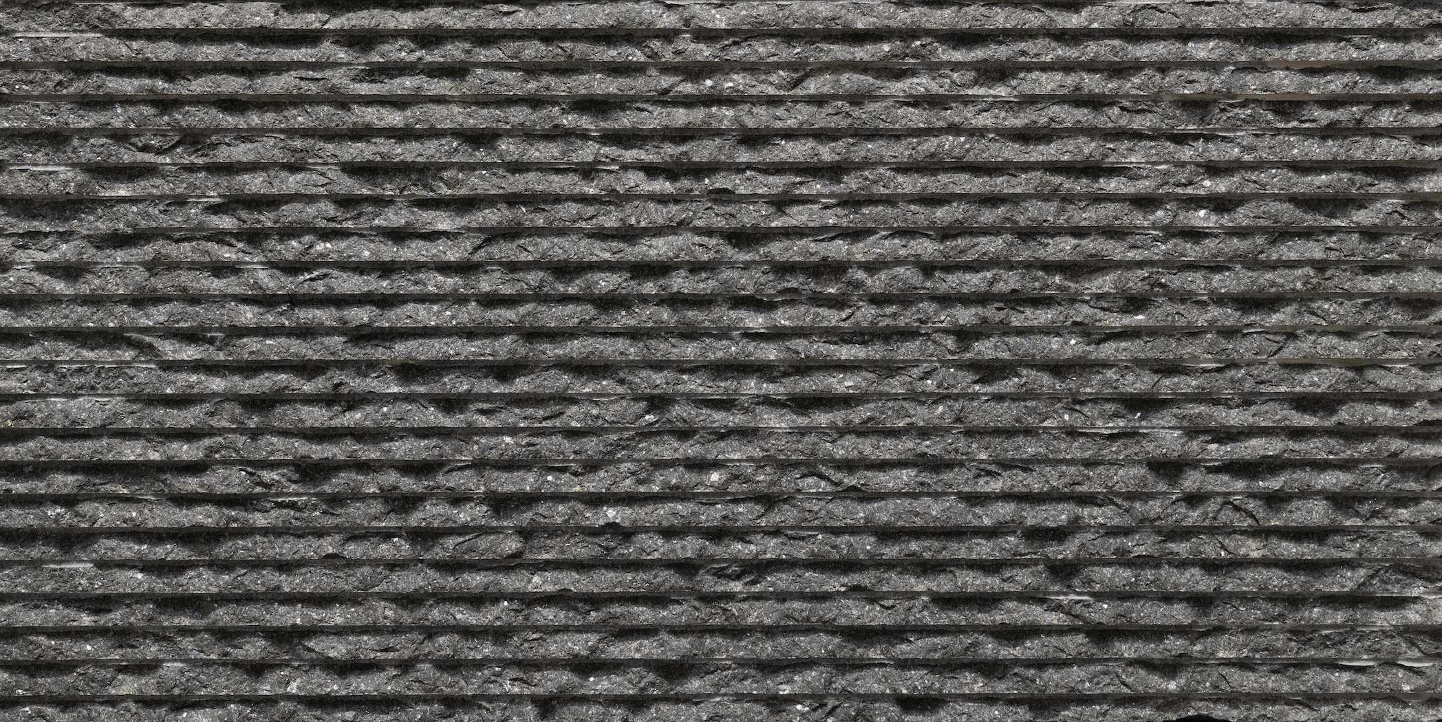 Pacific Black Chipped - Solstice Stone